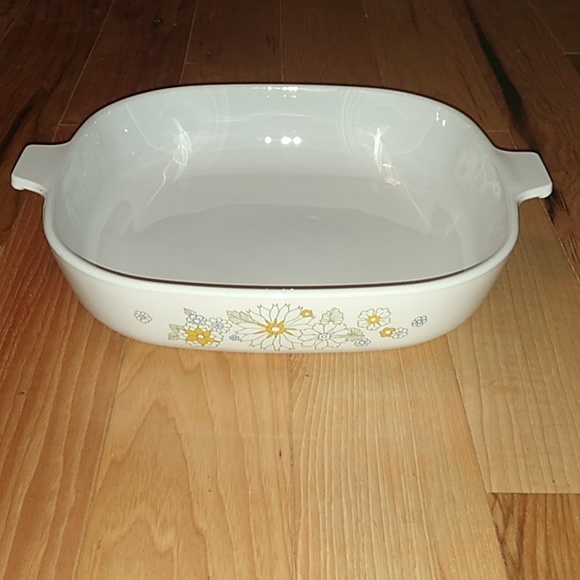 Corningware | Kitchen | Corning Ware Floral Bouquet Covered Casserole ...